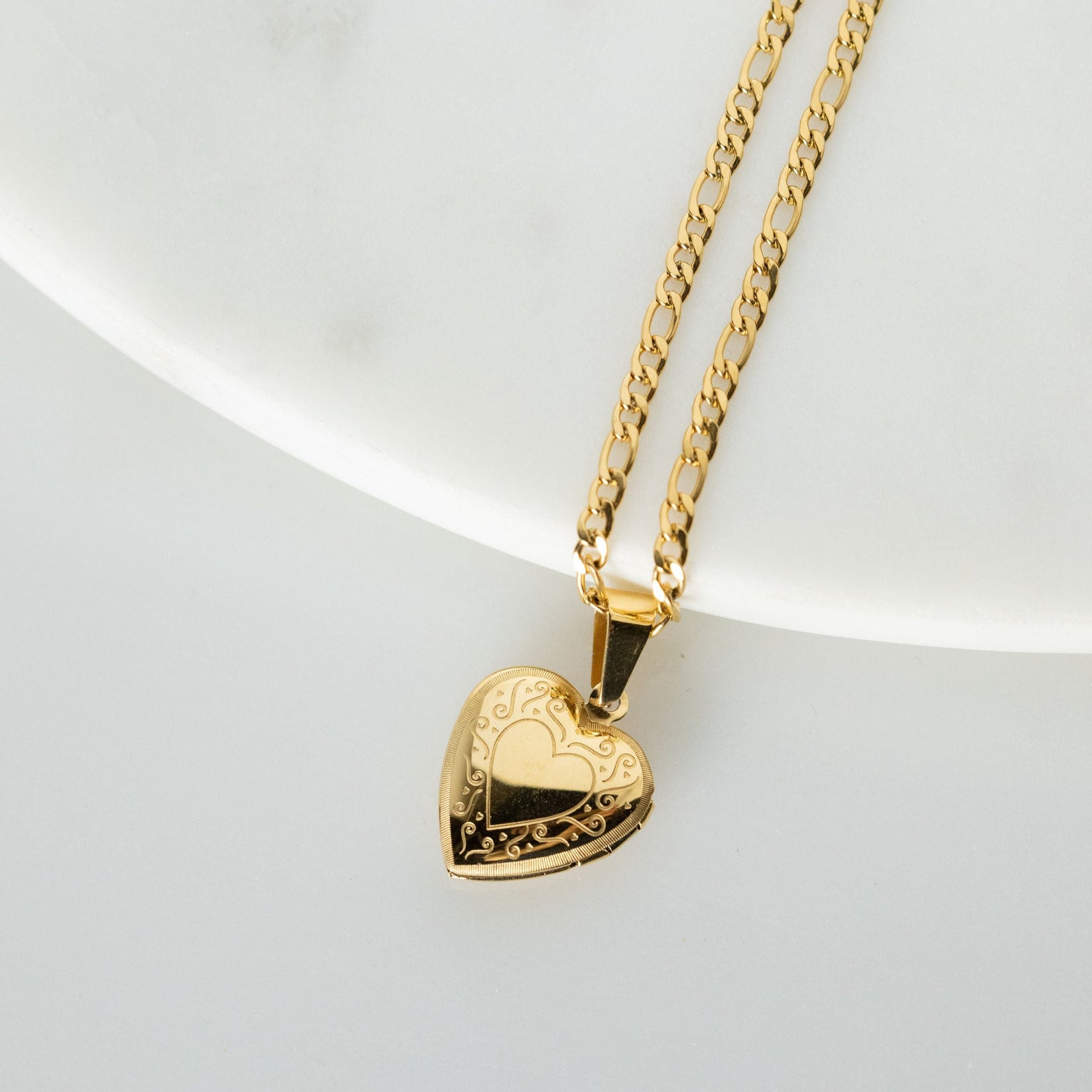 Love Locket – EVIE